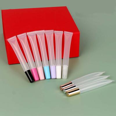 China Plastik-pp. kosmetische Pressungs-Rohre Soem-ODM für Lipgloss 15ml zu verkaufen