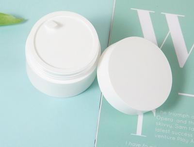 Cina il cosmetico di plastica dell'animale domestico della crema dell'occhio di 5g 15g 20g stona il rosa blu nero bianco in vendita