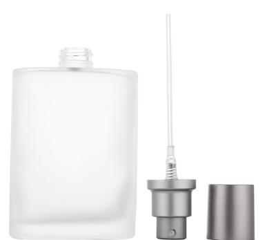 Cina IL CE di MSDS ricicla la bottiglia glassata 30ml 50ml 100ml di vetro del profumo in vendita