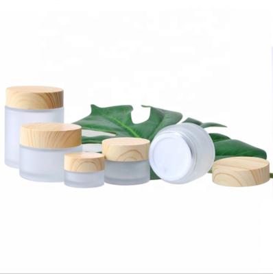 Cina MSDS ha glassato i barattoli crema cosmetici dei coperchi di bambù 10ml 15ml 20ml in vendita