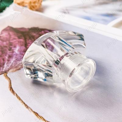 Cina Flacone spray per profumo vuoto con fondo spesso da 60 ml per la cura quotidiana in vendita