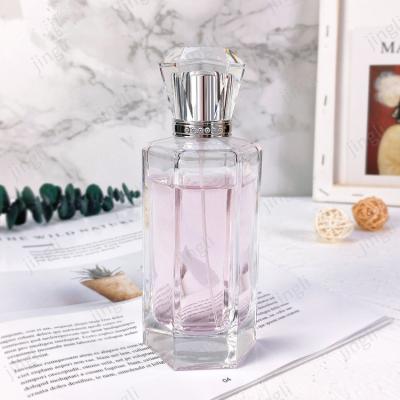Cina Lo speciale ha modellato la bottiglia trasparente dello spruzzo di profumo di vetro 100ml con il cappuccio in vendita