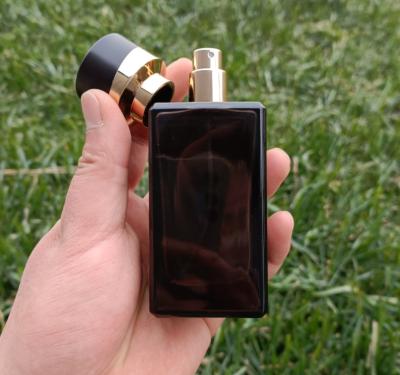 Cina bottiglie di vetro vuote dello spruzzo di profumo del quadrato del campione libero 100Ml della chiara pompa di lusso della ricarica in vendita
