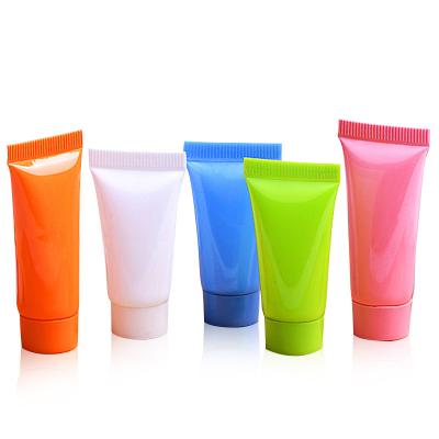 Cina Crema per le mani dell'OEM pp che imballa la metropolitana cosmetica 5ml 10ml di compressione in vendita