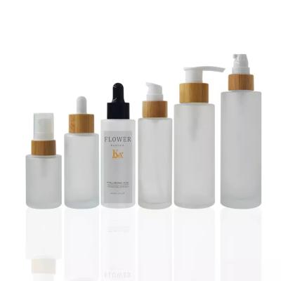Cina i contenitori d'imballaggio cosmetici di 15ml 50ml avvitano il barattolo di vetro della crema di fronte del contagoccia in vendita