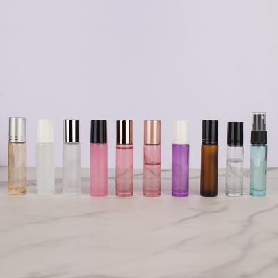 Cina bottiglia bianca d'imballaggio cosmetica di Skincare di vetro dei contenitori di 5ml 10ml 15ml in vendita