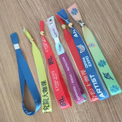 China Ribbon Fabric Armbands in Green ID Polyester Wristbands for Events and Festivals for sale