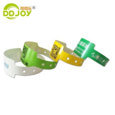 Cina Braccialetto di plastica/carta/composito per eventi di festival con stile in vendita