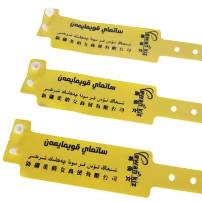 中国 250*25 柔らかいPVC 防水ビニール ブレスレット クラブ用手首 販売のため