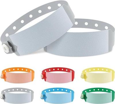 Cina Braccialetti in vinile in PVC personalizzati anti-perdita per eventi e festival in vendita