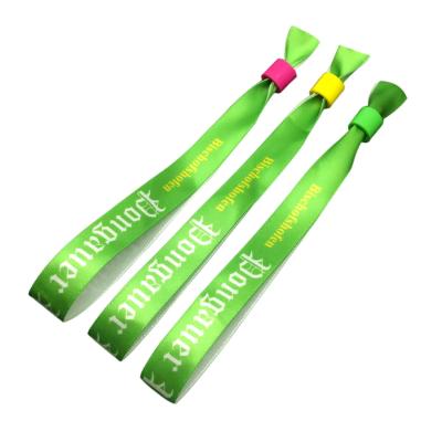 China Regelmäßige Größe 350*15mm Gewebte Polyester Party Band Satin Stoff Armbänder Armbänder zu verkaufen