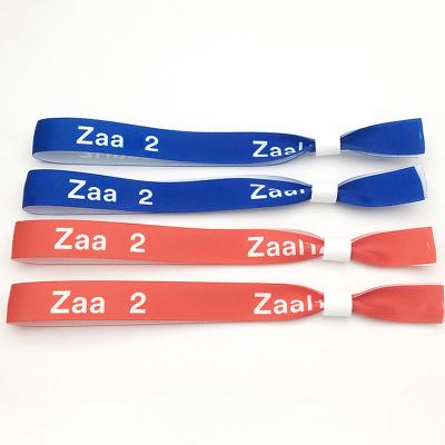 China Blaue Satin-Stoffe Einmalige Veranstaltung Festival Party Armbänder mit Logo-Druck zu verkaufen