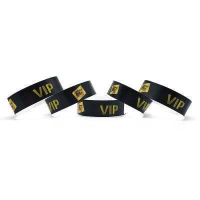 Cina Biglietti d'identità impermeabili e braccialetti Tyvek personalizzati essenziali per eventi Festival in vendita