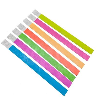 China Anpassbare Neonfarben Tyvek-Armbänder 250*19mm für Festivals und Konzerte zu verkaufen