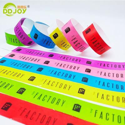 China 250*25mm/250*19mm waterdicht DuPont Tyvek papier polsband voor evenementen Te koop