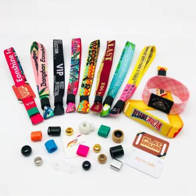 China Brazaletes con chip de RFID personalizados Artwork Marcas Logotipo Impresión de texto para el evento Fiesta en venta