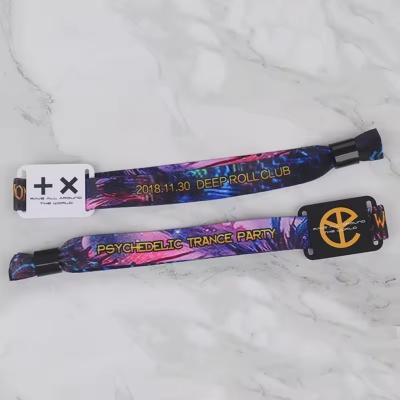 China Brazaletes con chip de RFID personalizados Artwork Marcas Logotipo Impresión de texto para el evento Fiesta en venta