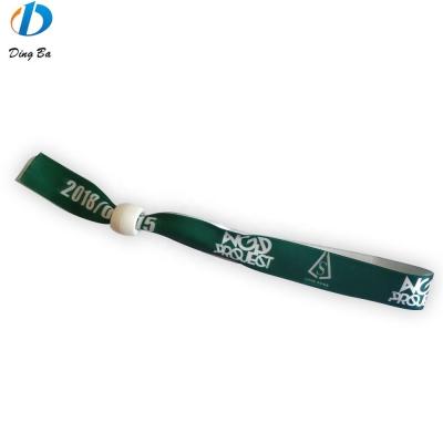 Cina Braccialetti in tessuto per feste perfetti per la promozione in vendita