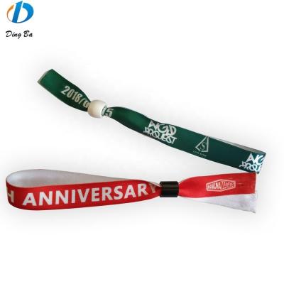 Cina Braccialetti in tessuto per feste perfetti per la promozione in vendita