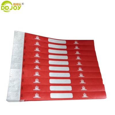 China Impressão a pedido do utilizador final alvo Pulseira de papel Tyvek ajustável com número de série à venda