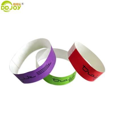 Chine 250*25mm et 250*19mm Code à barres d'entrée personnalisé Tyvek Bracelets en papier pour la fête à vendre