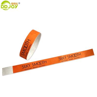 Chine 250*25mm et 250*19mm Code à barres d'entrée personnalisé Tyvek Bracelets en papier pour la fête à vendre