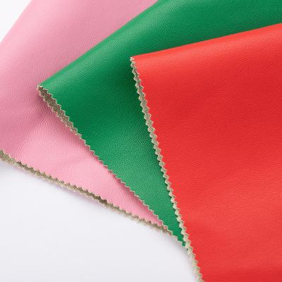 Cina Indumenti proteici personalizzati Indumenti lavabili in cuoio PU Spessore 0,7 mm in vendita