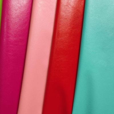 中国 包装用PCV R64穀物 人工合成革 財布ケース 靴 ノートブック 革布 販売のため