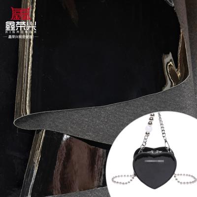 China PVC Mirror Synthetic Faux Leather Material for Bag Sofa Shoes Placemat Furniture Car Seat Upholstery Decorative Car Chair Belt for sale