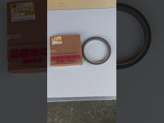 Crankshaft Oil Seal 4W-0452 4W0452 Engine Parts for CAT C7.1 3306 Diesel Excavator