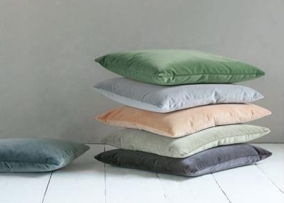 China Plain Solid Velvet Sofa Curtain Fabric Dyeing Silk Velvet Fabric 330gsm for sale