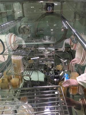 China ISO9001 deel een de Isolatorlog6 Aseptische Isolator van de Steriliteitstest voor Laboratorium in Te koop