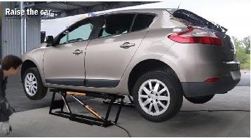 China Verbeter uw auto onderhoud ervaring met L750HL Quick Lift Mobile Car Jack in 50s Te koop