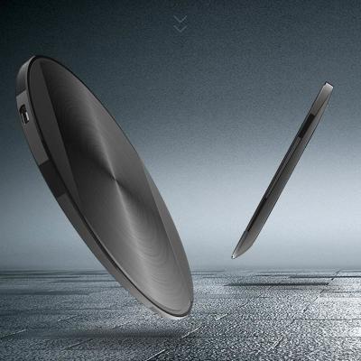 Cina il caricatore da tavolino della radio del mestiere di struttura del CD 10W ultra dimagrisce velocemente il carico in vendita