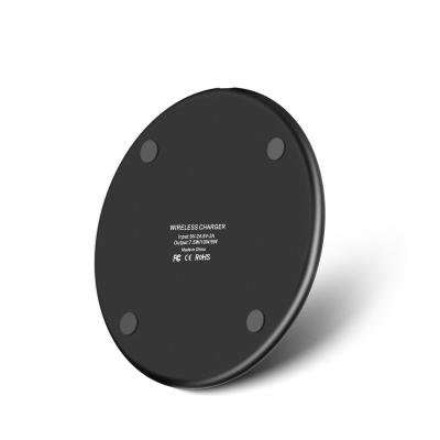 Cina 5V 2A 10W Desktop Universal fast wireless charger D100*6mm in vendita