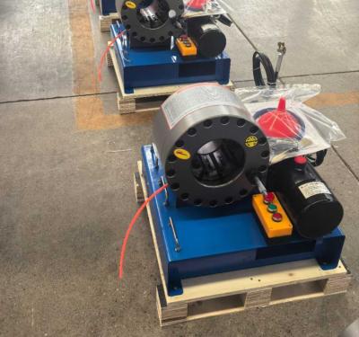 China Portable 12V/24V Hydraulic Hose Crimping Machine with Smart Light Indicator and 3.6KW Motor Power for Car Loading Use for sale