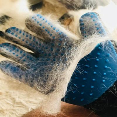 China Colourful Cat / Dog Grooming Gloves Hair Deshedding Brush For Bath Clean for sale