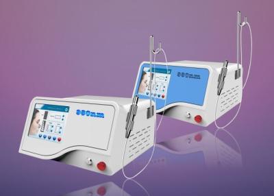 Cina macchina vascolare di rimozione della macchina di terapia del laser di 30W 980nm/vena del ragno per il fronte in vendita