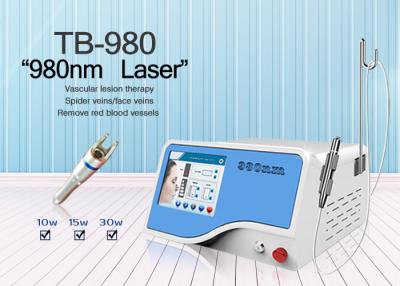 Cina 30W dispositivo vascolare portatile di trattamento della vena del ragno del laser a diodi di rimozione 980 nanometro in vendita