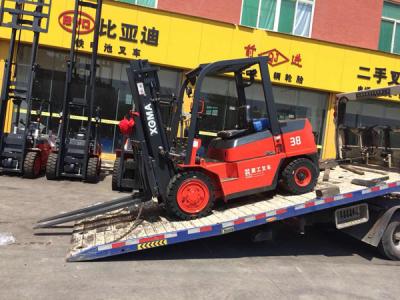 Cina chiave del carrello elevatore del magazzino 3000kg fuori dalla funzione con l'aspetto migliorato in vendita