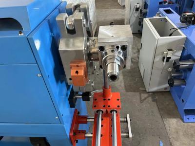Cina 80 Cavo estrusore testa crociata uno strato con pelle OEM / ODM servizio in vendita