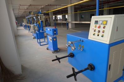 Cina Le linee di estrusione del cavo di filo in PVC di plastica 140 kg/h in vendita