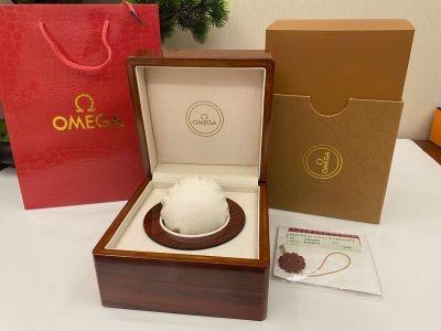 China Omega Wooden Watch Box Set For Sale for sale