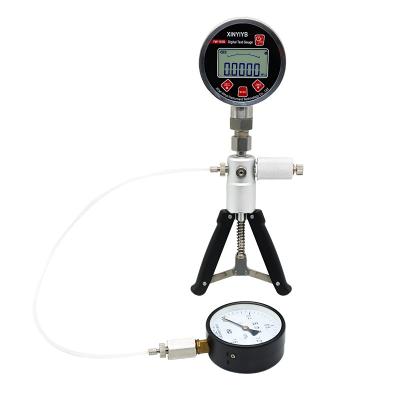 China Hand Pressure Calibration Pump Comparator Pneumatic Pressure Test Pump Calibrator for Pressure and Vacuum Calibration for sale
