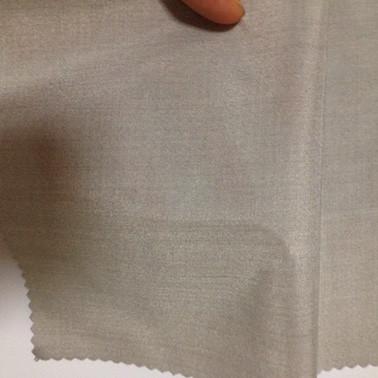 Chine tissu argenté à extrémité élevé antistatique antimicrobien de protection d'EMF de fibre pour le T-shirt à vendre