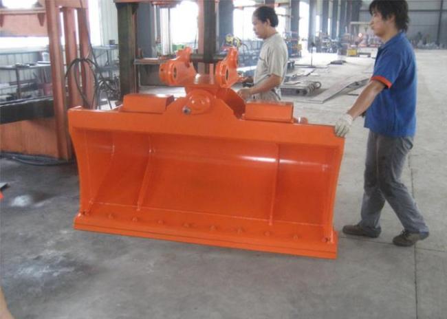 High Efficiency Hitachi ZX120 Excavator Tilt Bucket With Bolted Cutting Edge
