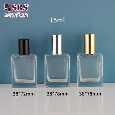 Cina Forma quadrata parete spessa olio essenziale di lusso vetro a rotolo bottiglia campione 15 ml in vendita