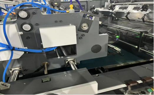 Suction belt mechanism