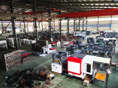 China Cardboard / Corrugated Semi Automatic Die Cutting Machine Precision 200 - 2000gsm for sale