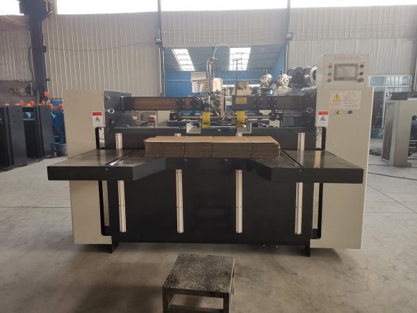 la macchina di cucitura della scatola automatica di 2800mm ha ondulato la macchina di cucitura del pezzo singolo